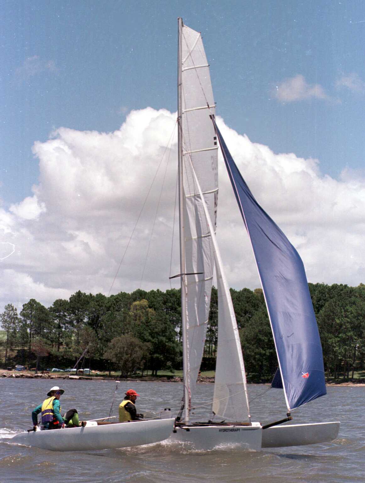 Kurt Hughes Multihull Design - Catamarans and Trimarans for Cruising ...